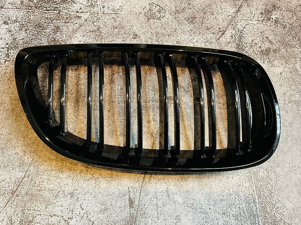 BMW Nieren, M Doppelspeichen Kühlergrill, 3 er E90 E91 LCI im Kanton Solothurn - tutti.ch