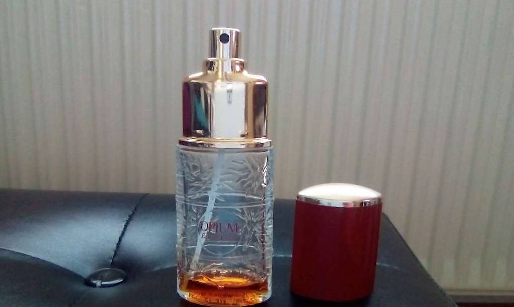 Eau de toilette YSL flacon - Opium vintage im Kanton Wallis - tutti.ch