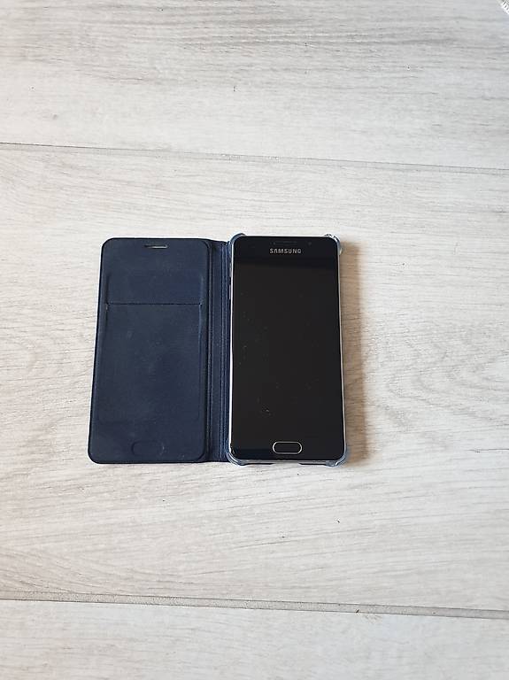 Smartphone Samsung Galaxy A3 (2016) SM-A310F im Kanton St. Gallen - tutti.ch