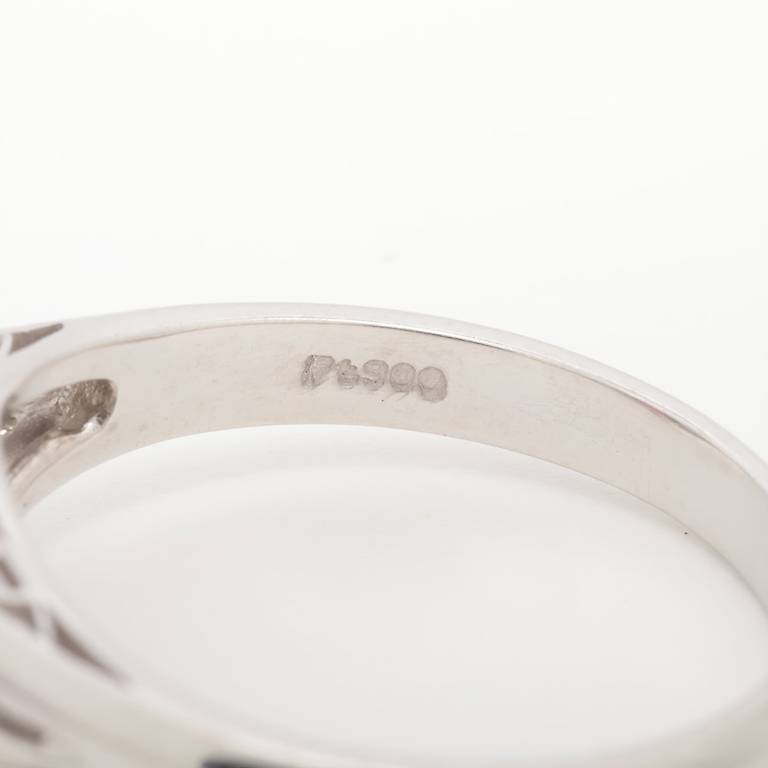 Ring Ruby 0.48 CT Diamonds 0,18 CT Platinum 900 5.1g im Kanton Genf - tutti.ch