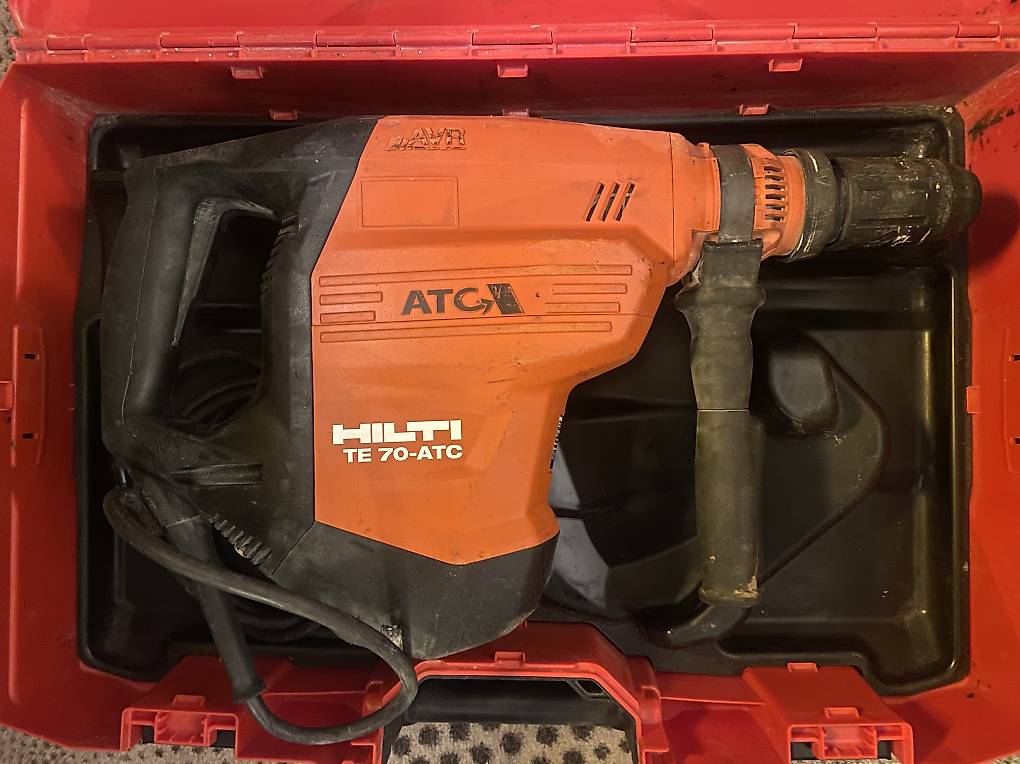 Perforateur Burineur/Bohrhammer Hilti TE 70 ATC AVR im Kanton Waadt - tutti.ch