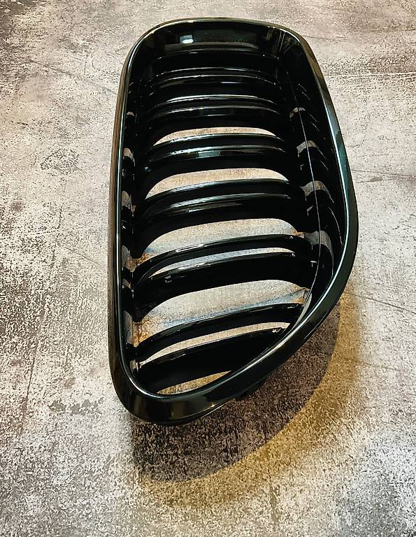 BMW Nieren, M Doppelspeichen M Color für 3 er E90 E91 LCI im Kanton Solothurn - tutti.ch