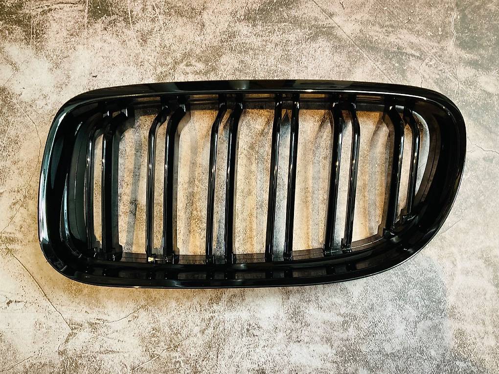 BMW Nieren, M Doppelspeichen Kühlergrill 3 er E90 E91 LCI im Kanton Solothurn - tutti.ch