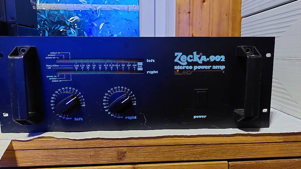 ZECK A-902 Endstufe Stereo Power Amp (Verstärker) im Kanton Basel-Landschaft - tutti.ch