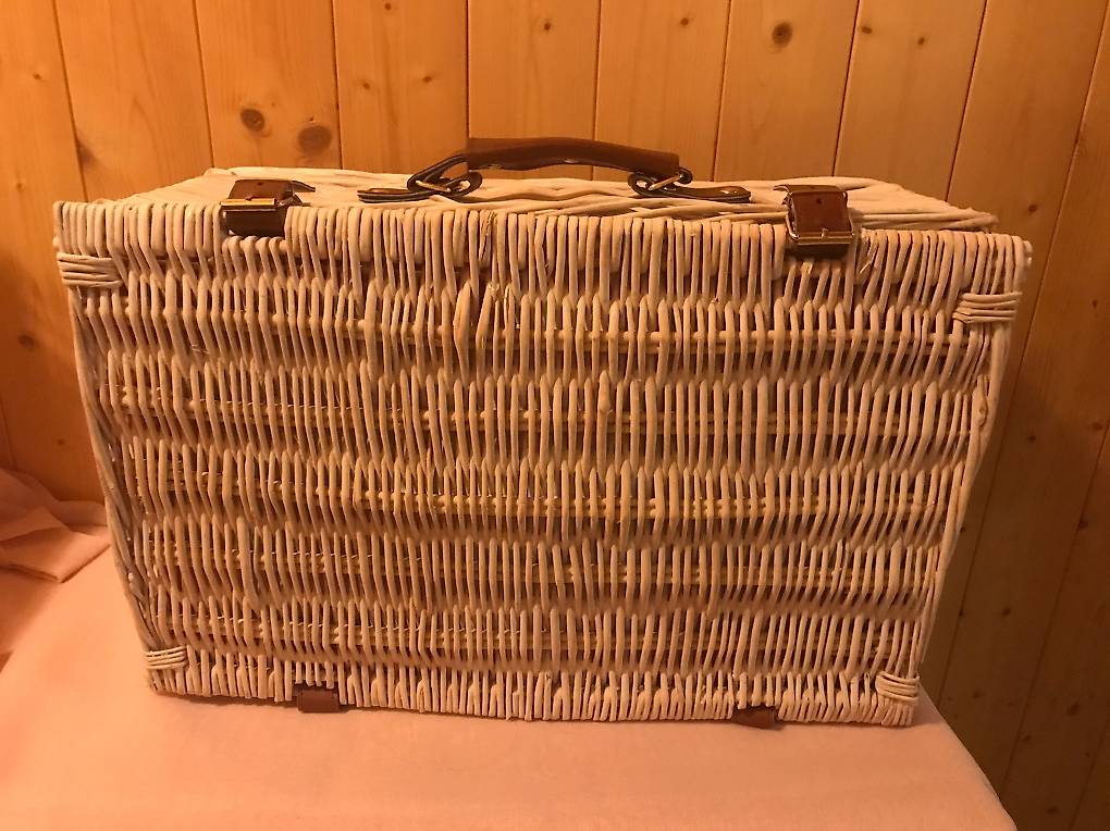 Picknick Korb NEU im Kanton Nidwalden - tutti.ch