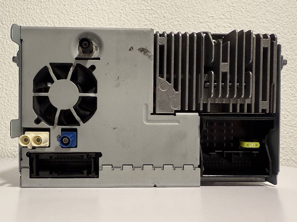 VW Radio RNS 510 mit DAB+ inkl Antenne Cantone Argovia - tutti.ch