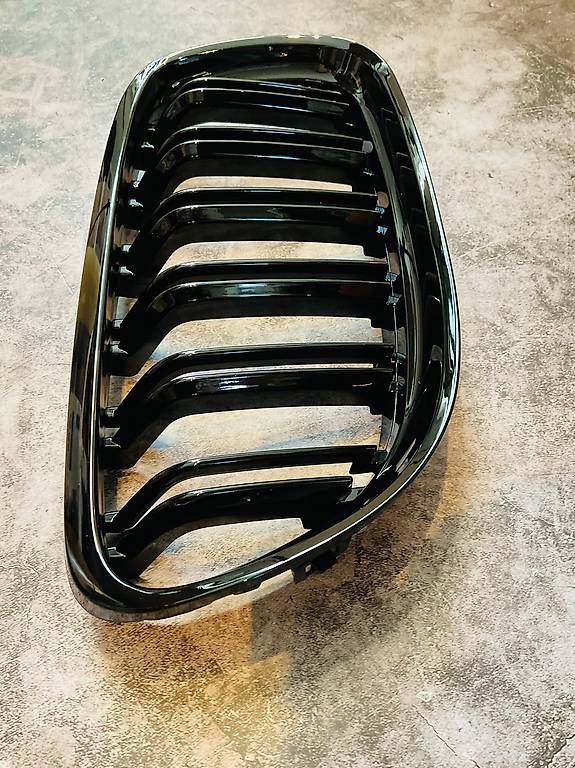 BMW Nieren M Doppelspeichen Kühlergrill für 3 er E90 E91 LCI im Kanton Solothurn - tutti.ch