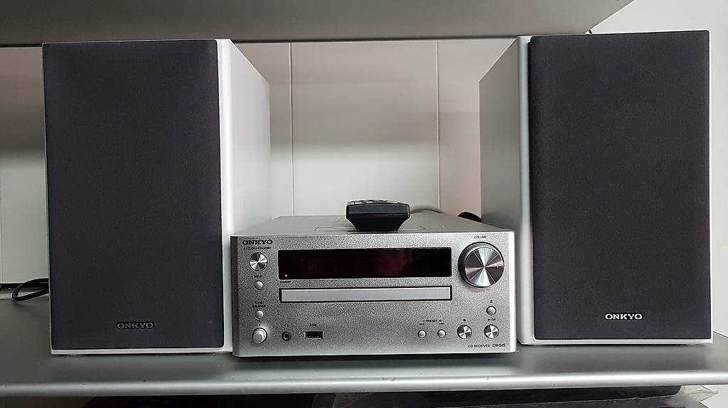 ONKYO CR 545 CD HiFi Mini-System im Kanton Basel-Landschaft - tutti.ch