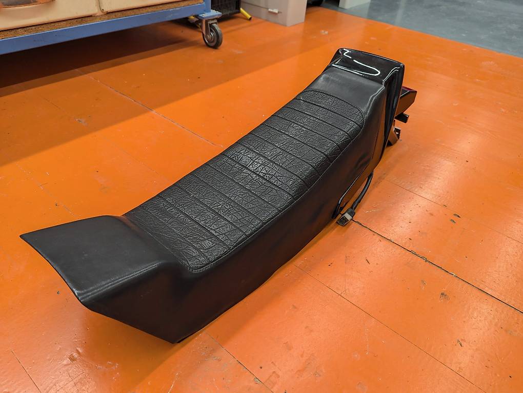 Sitzbank Moto Guzzi Le Mans 1 im Kanton St. Gallen - tutti.ch