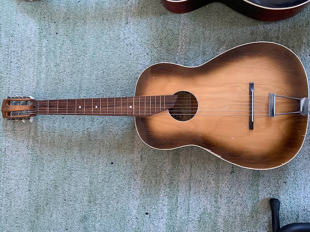 2 Alte Gitarren nur im Set im Kanton St. Gallen - tutti.ch