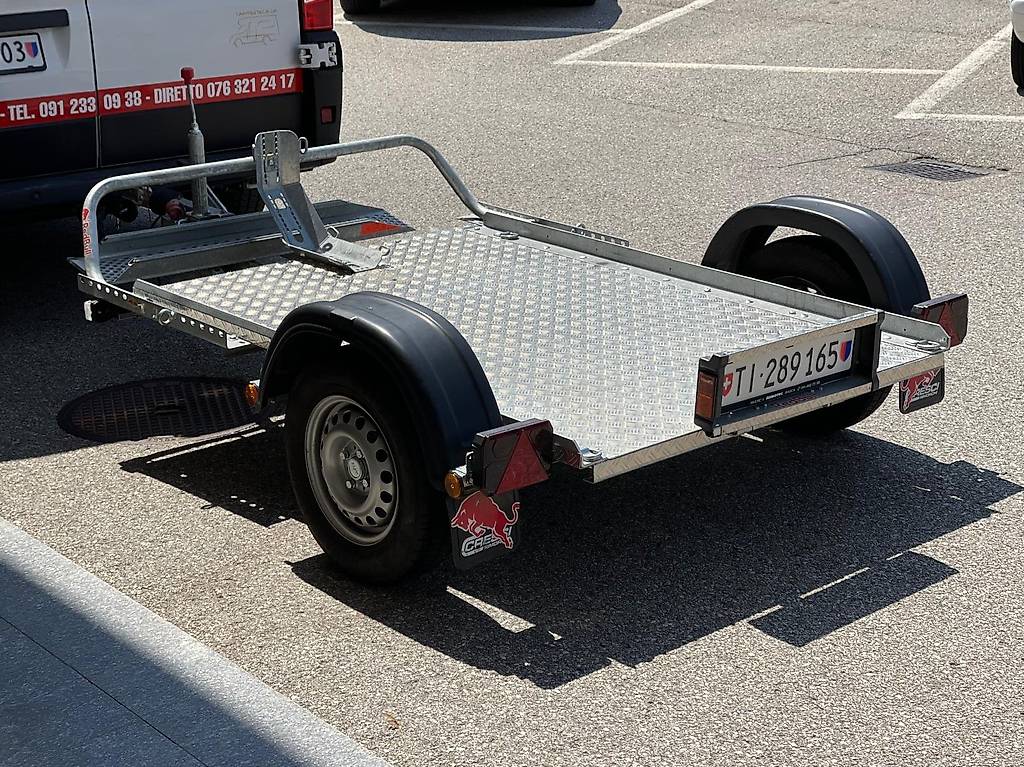 Rimorchio Carrello MOTO / SCOOTER ATV QUAD NOLEGGIO Cantone Ticino ...