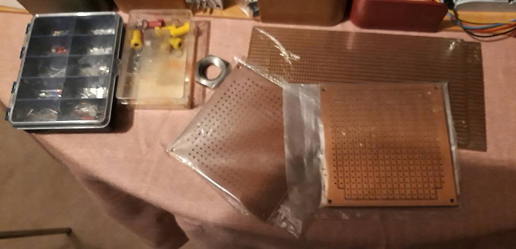 Elektronikteile, Relais,Zeitschaltrelais, Microschalter, etc im Kanton ...