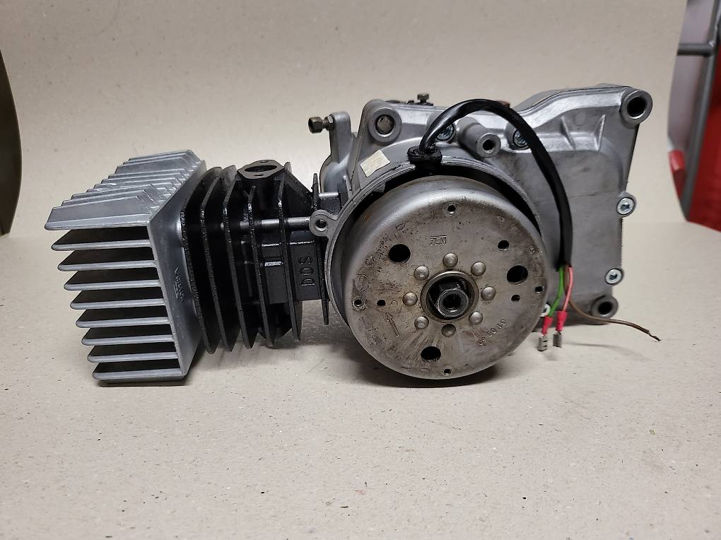 Minarelli V1 mit Rennsatz DOS 75ccm im Kanton Freiburg - tutti.ch