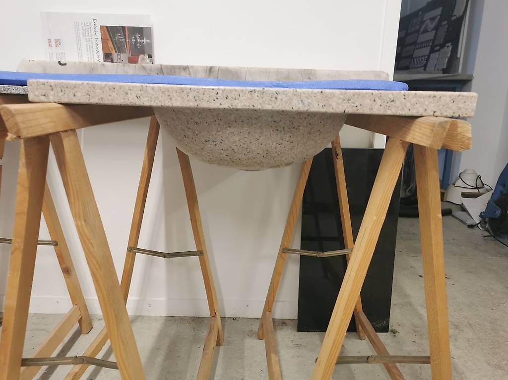 HAMMERPREIS GÄSTE WC MASSIV GRANIT WASCHTISCH LAVABO BECKEN im Kanton ...