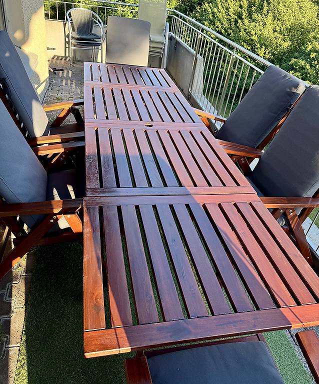 Garten-Sitzgruppe mit Tisch mit 6 verstellb. Stühlen im Kanton ...