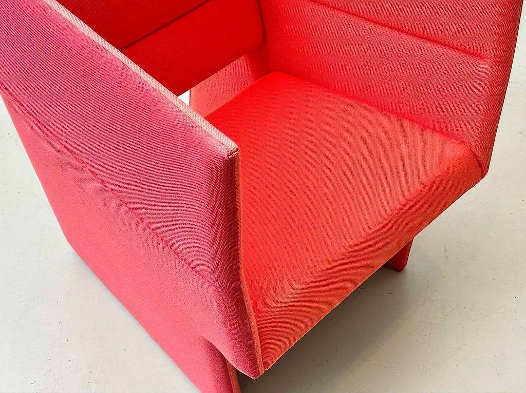 Roter Cup Sessel von Eric Degenhardt für Richard Lampert im Kanton ...