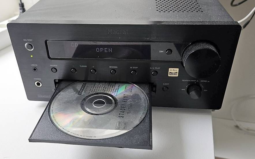 Magnat MC100 Receiver HIRES, CD, Bluetooth, DAB im Kanton Luzern - tutti.ch