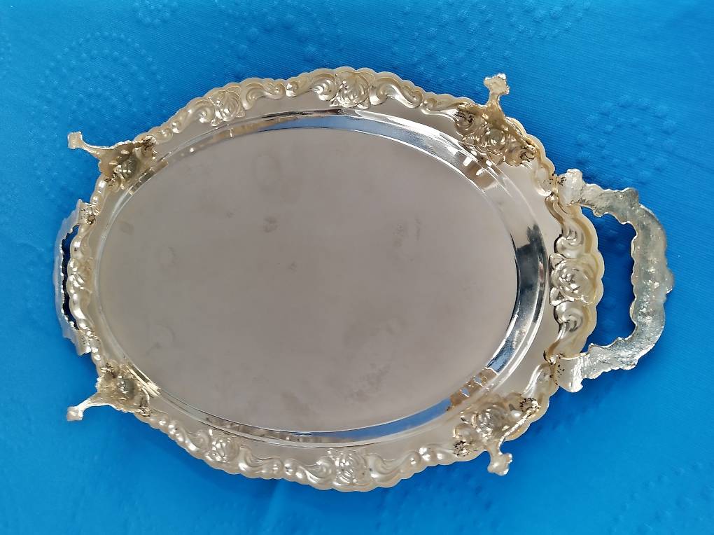 Servier-Tablet, Tablet mit Füsschen im Kanton Basel-Stadt - tutti.ch