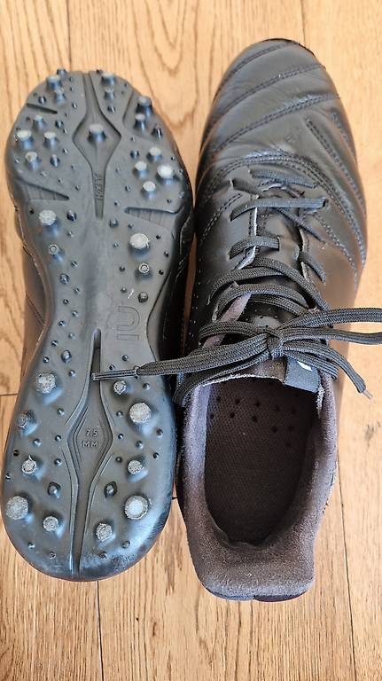 Leder Noppenschuhe Fußballshuhe Gr.41 im Kanton Aargau - tutti.ch