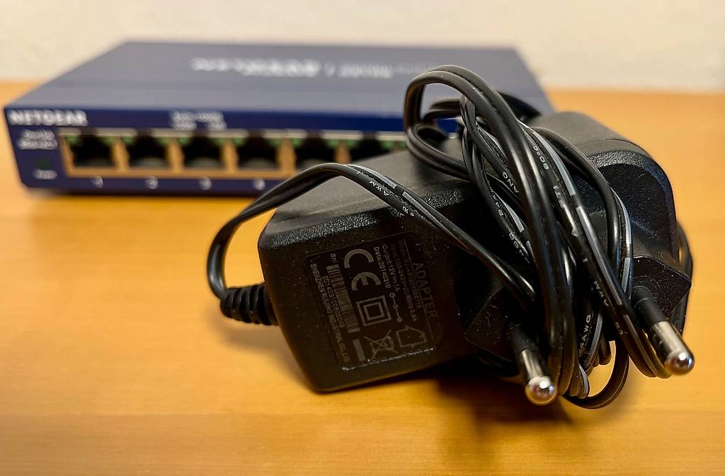 Netgear GS108 8 Port Gigabit Switch im Kanton Zürich - tutti.ch