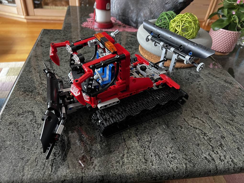 LEGO Technic Pistenraupe 8263 mit den Originalbauanleitungen Canton ...