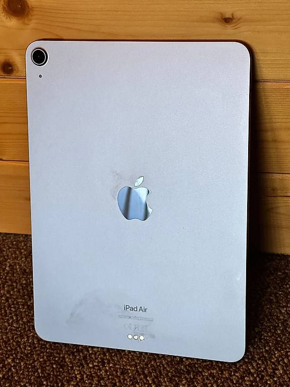 Apple iPad Air M1 (5. Gen) neuwertig in OVP im Kanton Bern - tutti.ch