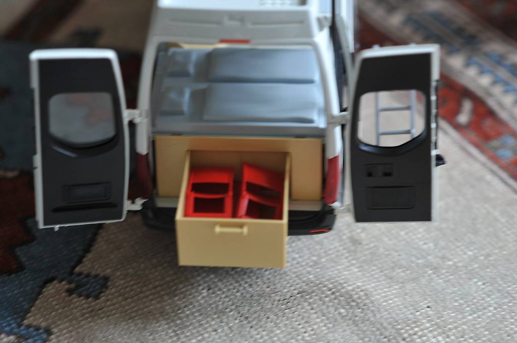 BRUDER Mercedes-Benz Sprinter Camper mit Fahrer im Kanton Thurgau ...