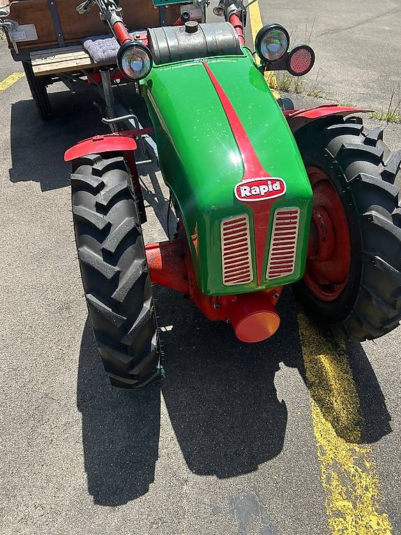 Rapid 606 Einachser + Wägeli, mit gefedertem Traktorsitz im Kanton ...
