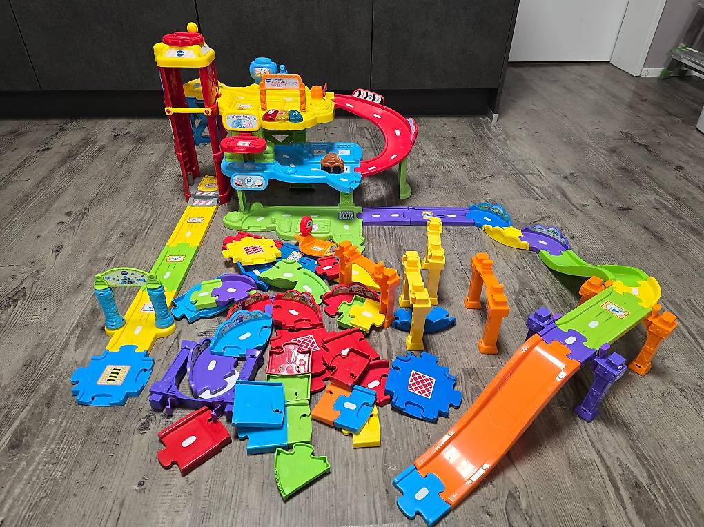 VTech Tut Tut Baby Flitzer Parkgarage mit Autos im Kanton Aargau - tutti.ch