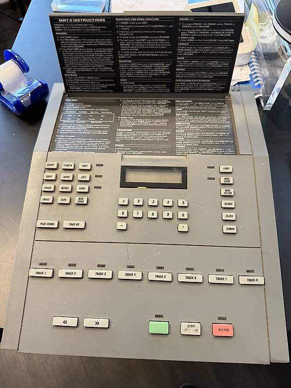 Alesis MMT-8 Multi-Track MIDI Recorder Sampler/Sequencer Cantone Ticino ...