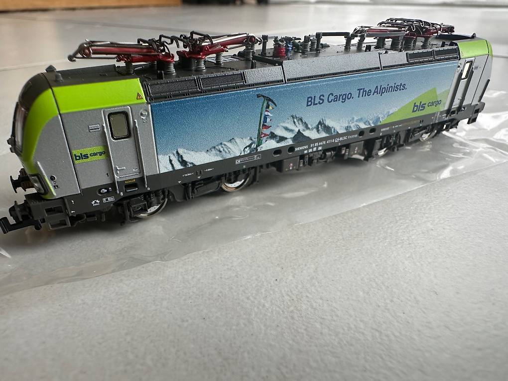 Fleischmann Elektrolokomotive Re 475, BLS Cargo Spur N im Kanton ...