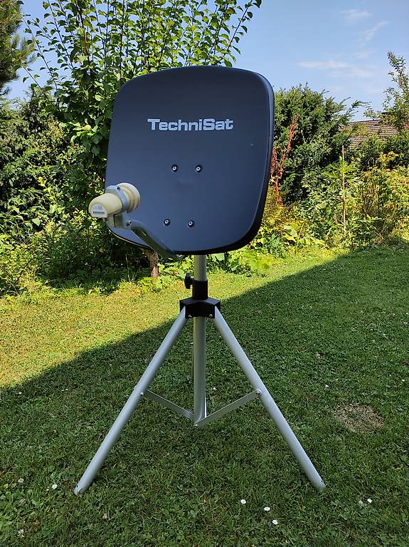 TechniSat Sat Antenne für Camping mit Stativ Cantone Zurigo - tutti.ch