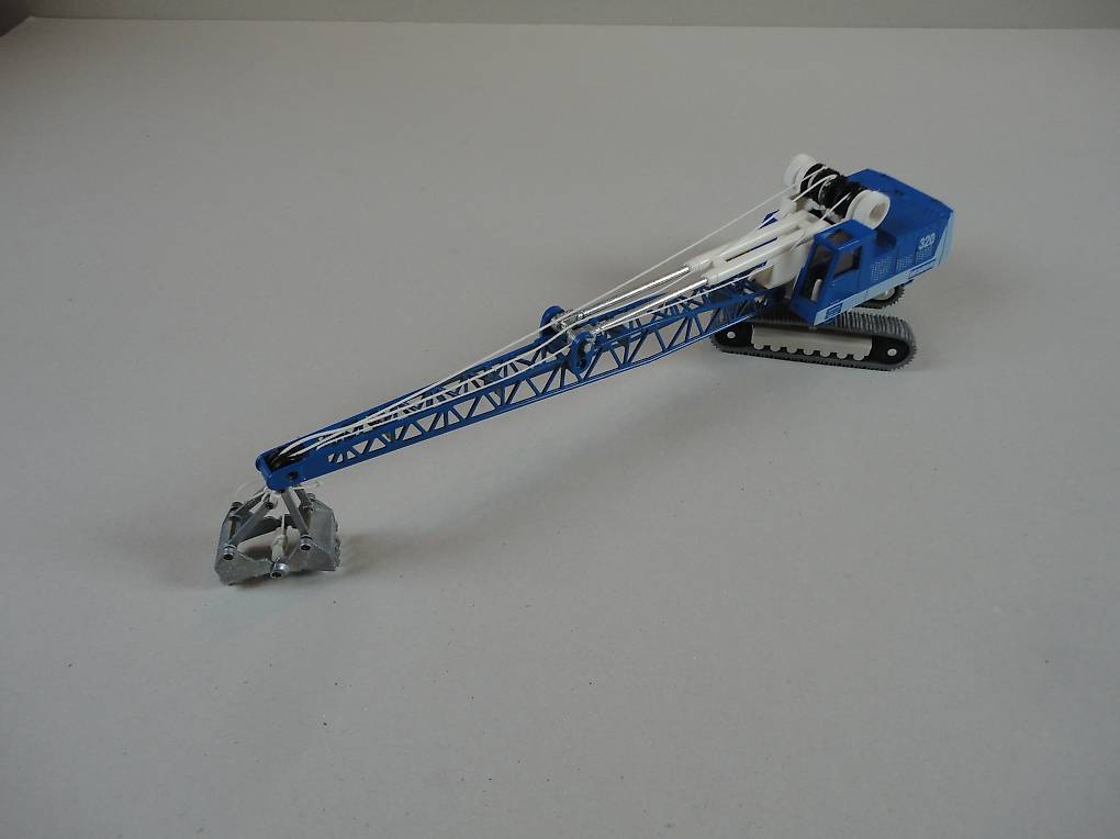 SIKU Menck M500H Gittermast-Seilbagger 3514 1:55 im Kanton Basel ...