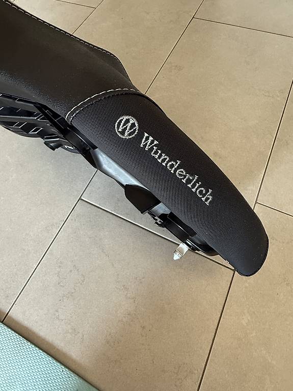 Wunderlich Sitzbank BMW F900R im Kanton Solothurn - tutti.ch