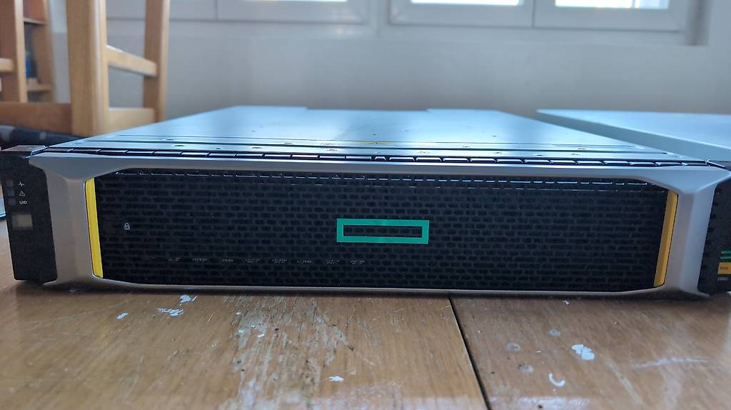 HPE MSA 2060 SFF Storage Array im Kanton Zürich - tutti.ch