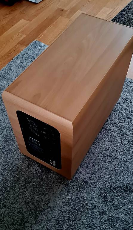 Subwoofer jamo E4sub.4 in Top zustand im Kanton Basel-Stadt - tutti.ch