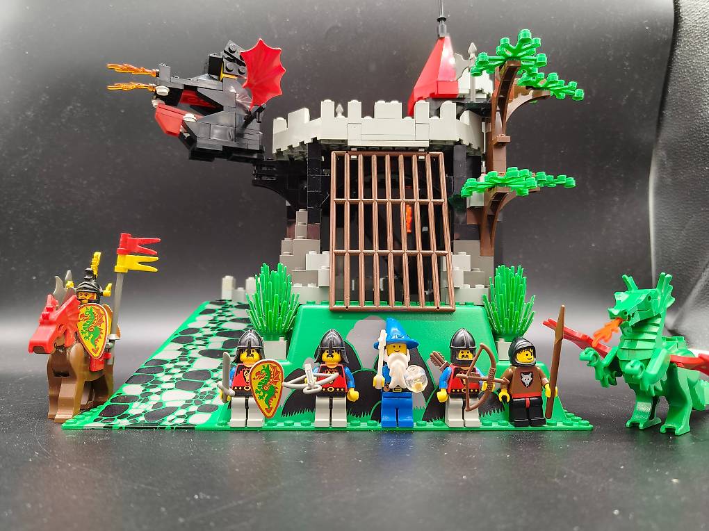 Lego 6082 Fire Breathing Fortress Ritterburg im Kanton Uri - tutti.ch