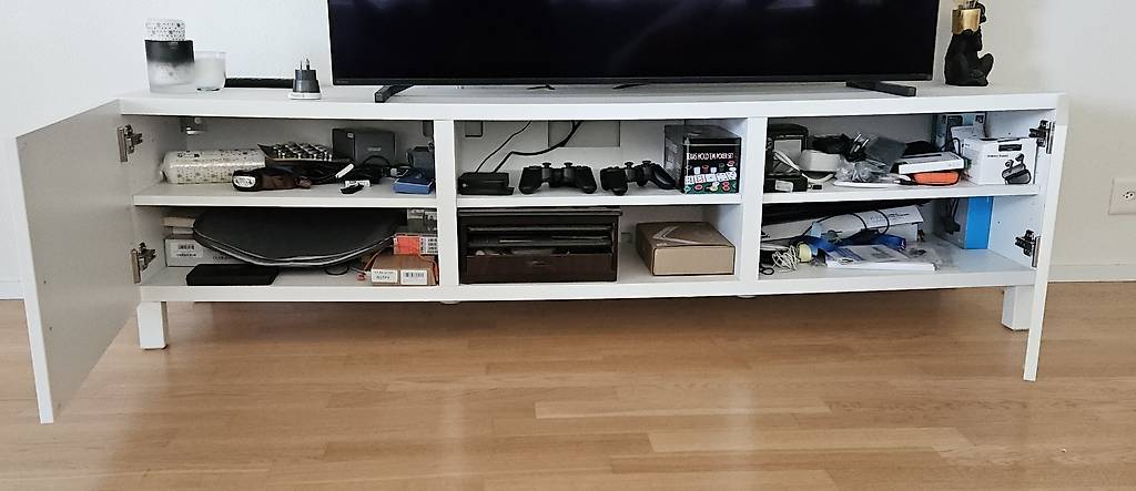 IKEA BESTÅ TV-Lowboard / IKEA BESTÅ TV Unit im Kanton Basel-Landschaft ...