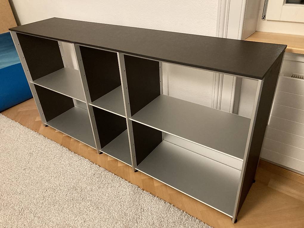 RADAR Classic Schweizer Designer Regal Adeco - Aluminium im Kanton ...