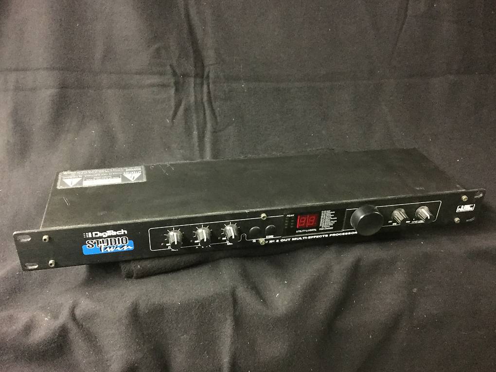 Digitech Studio Twin Effektgerät im Kanton St. Gallen - tutti.ch