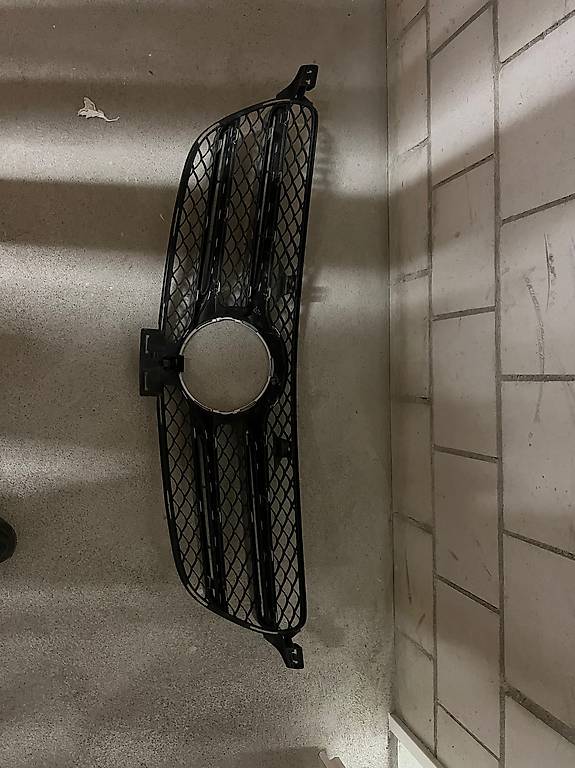 Kühlergrill Original Mercedes Gle 2017 im Kanton St. Gallen - tutti.ch