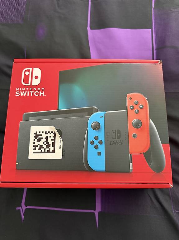 Nintendo Switch neuve et pas déballée im Kanton Wallis - tutti.ch