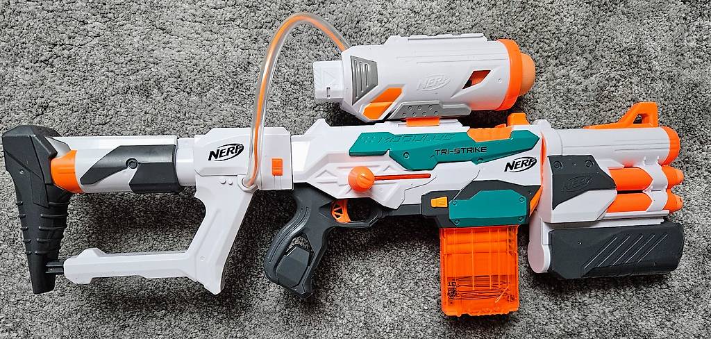 NERF Tri Strike Elite Modulus Blaster im Kanton Zürich - tutti.ch