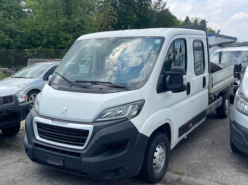 PEUGEOT Boxer 2.0 HDI 335 Active L3 im Kanton Waadt - tutti.ch