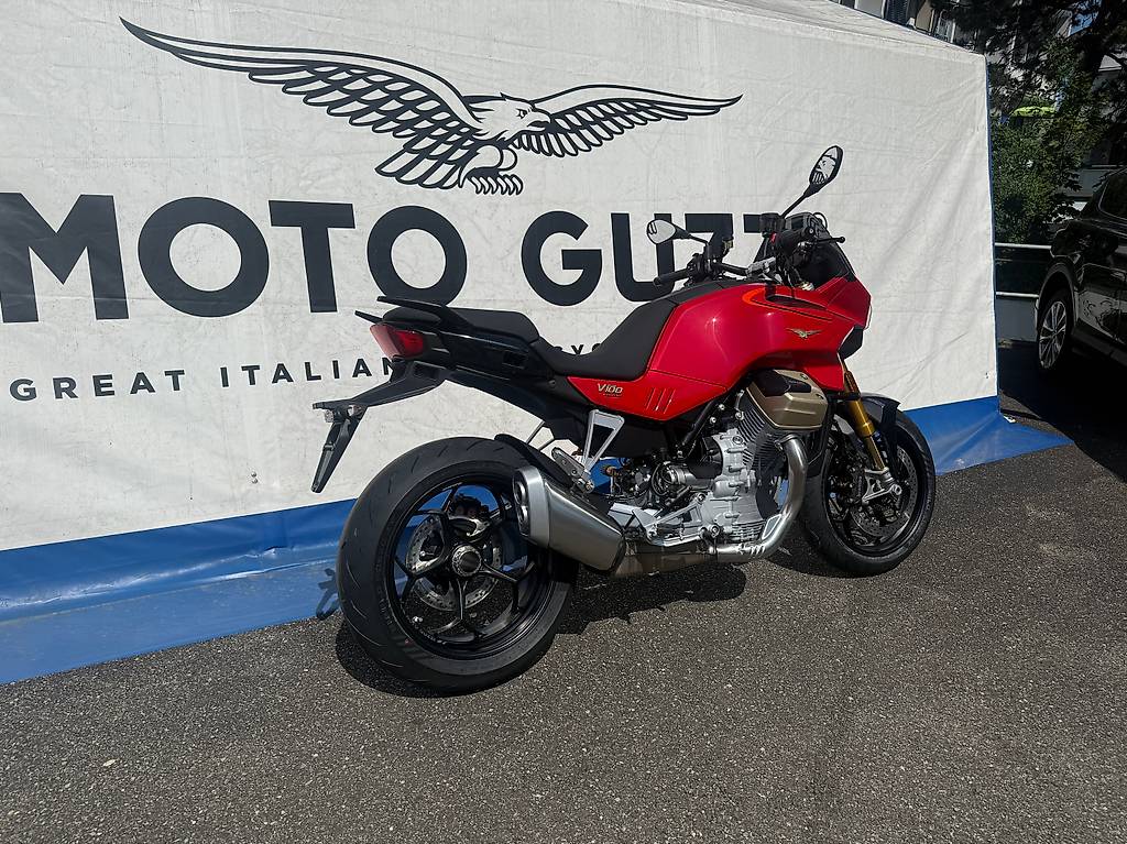 MOTO GUZZI V100 Mandello Wind Tunnel E5+ im Kanton Basel-Landschaft ...