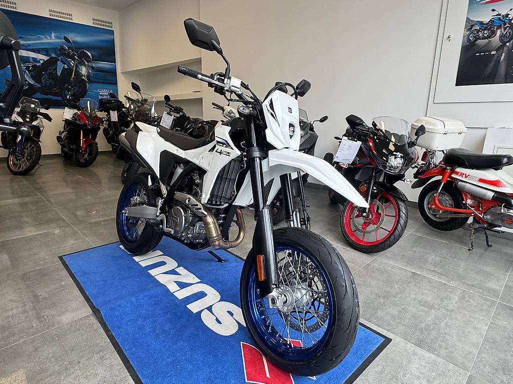SUZUKI DR-Z 4 SM im Kanton Freiburg - tutti.ch