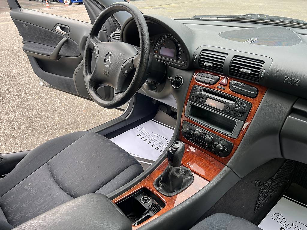 MERCEDES-BENZ C 180 Kompressor Classic. KM 159`000. 6 GANG im Kanton ...