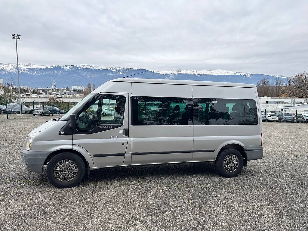 FORD Transit 2.4TDCi Bus M2 350L 4x4 Trend 14Pl. im Kanton Genf - tutti.ch