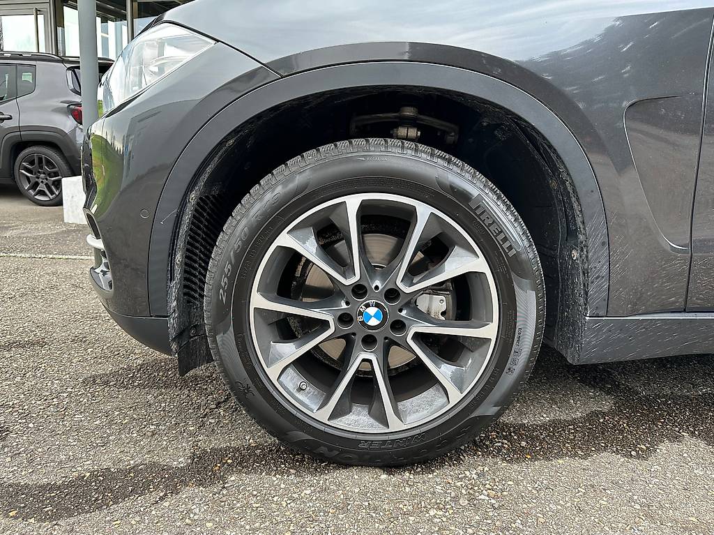 BMW X5 xDrive 25d Steptronic im Kanton St. Gallen - tutti.ch