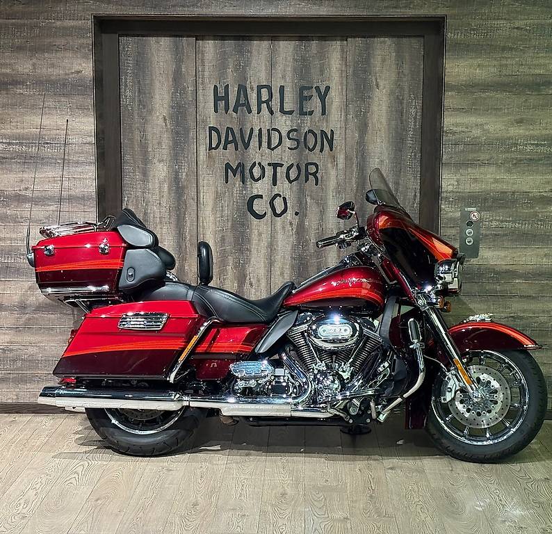 HARLEY-DAVIDSON FLHTCUSE4 Electra Glide Ultra Classic CVO im Kanton ...